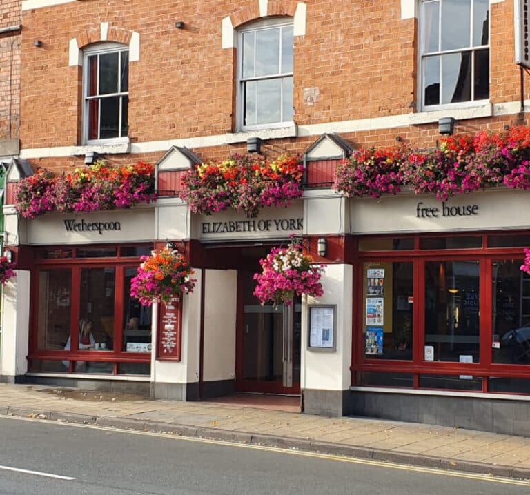 The Elizabeth of York - J D Wetherspoon