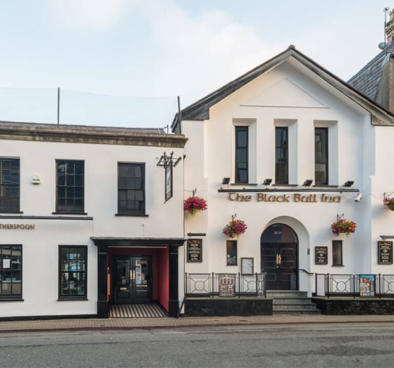 The Black Bull Inn - J D Wetherspoon
