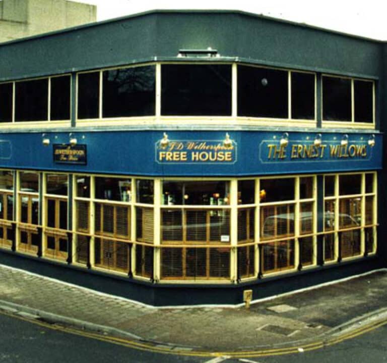 The Ernest Willows - J D Wetherspoon