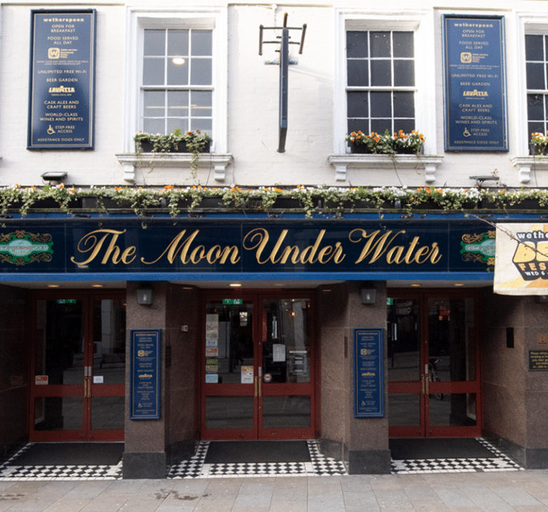 The Moon Under Water, Watford - J D Wetherspoon